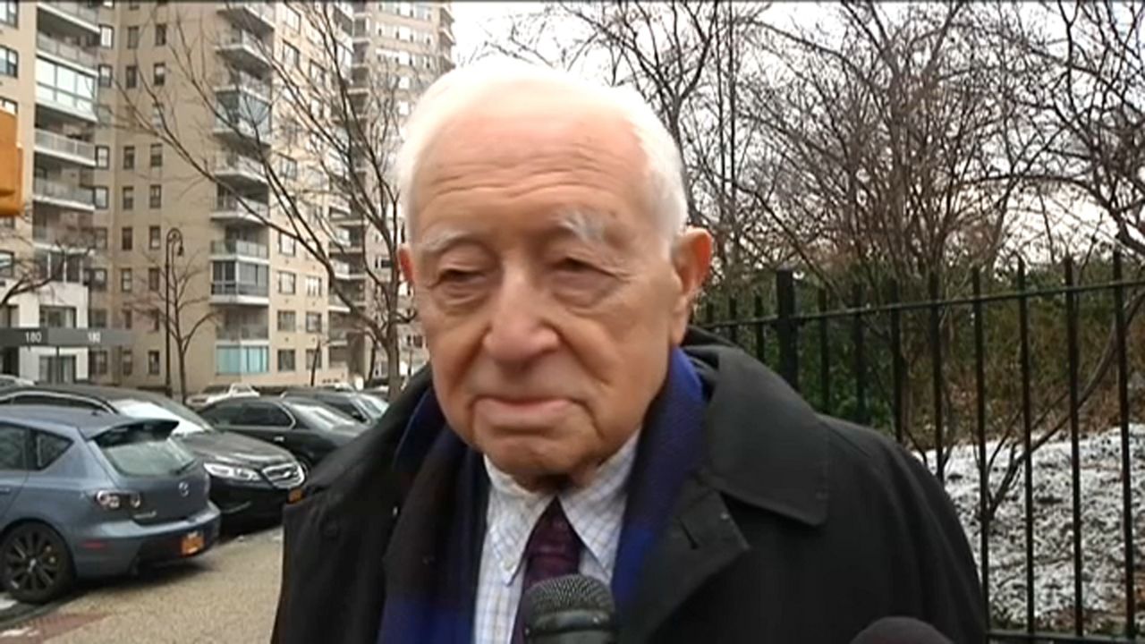 Former judge who oversaw commission on NYPD corruption dies at 97