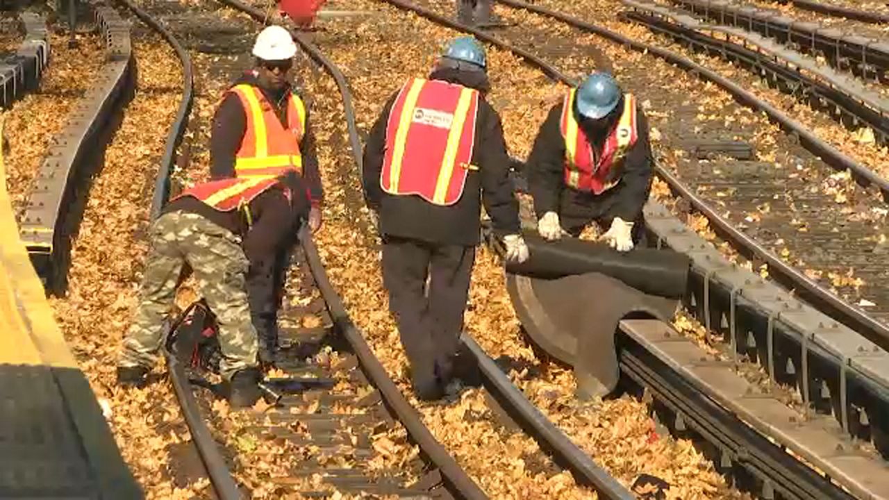 MTA to provide some workers iPhones to cut into subway delays