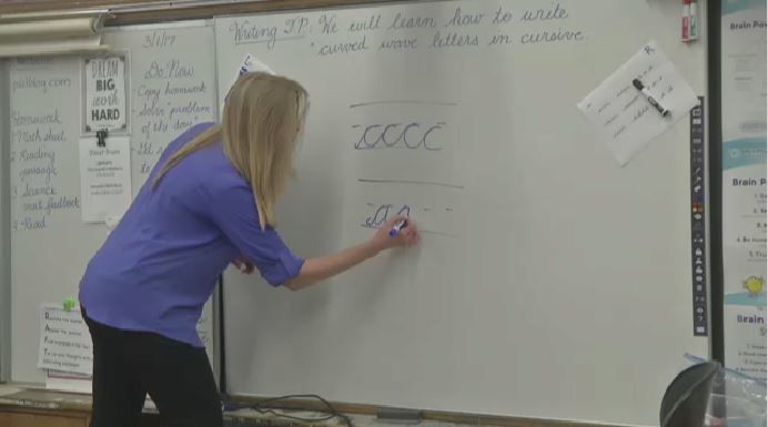 Cursive Writing Making Comeback in City Classrooms