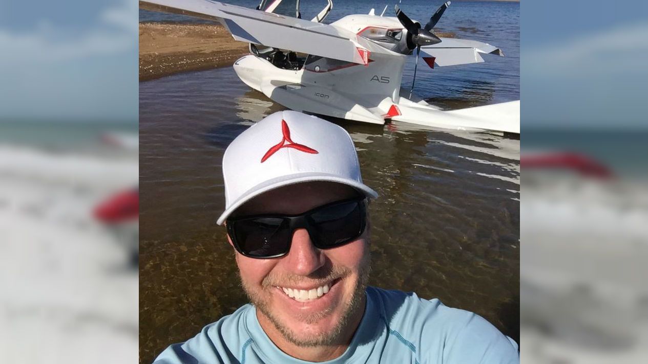 Former MLB pitcher Roy Halladay killed in plane crash