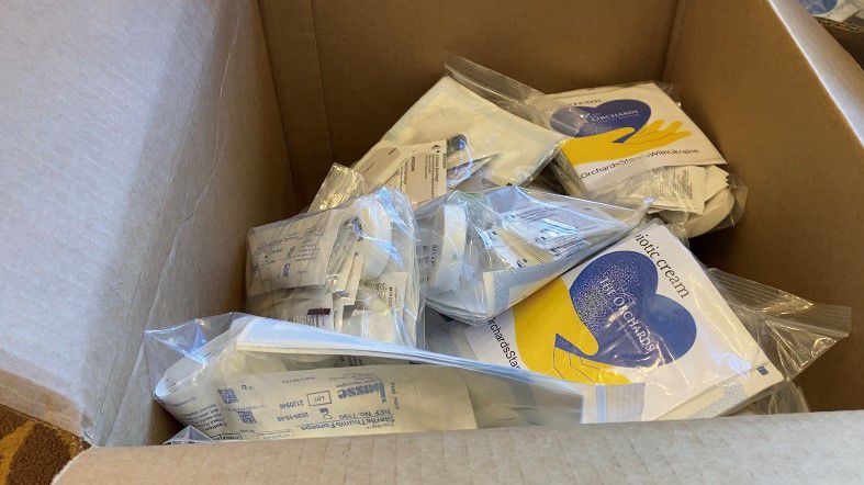 OC senior citizens make first aid kits for Ukraine