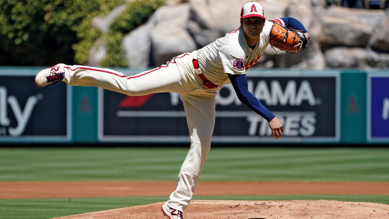 Shohei Ohtani hits 44th homer; Reds' beat Halos 9-4
