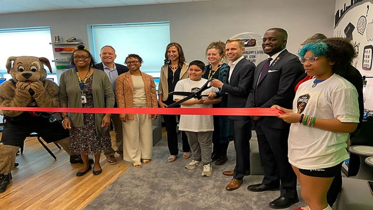 Cavaliers, Goodyear unveil innovation lab at CMSD school