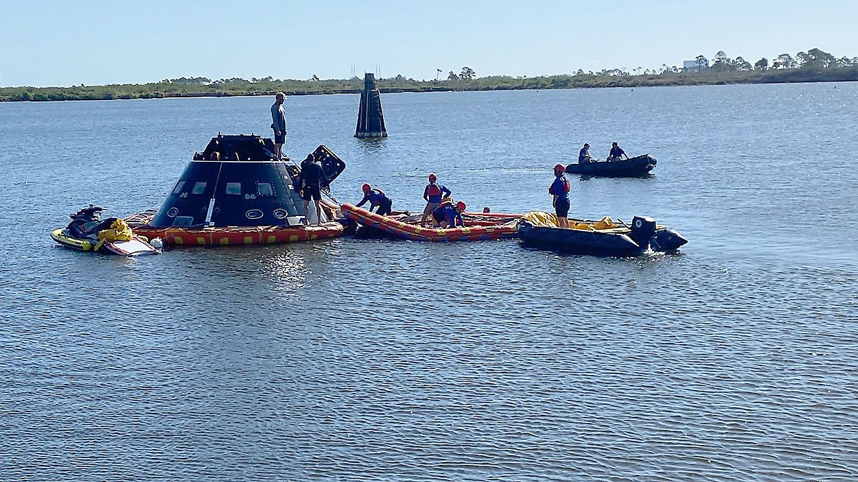 Astronaut recovery training held ahead of Artemis II launch