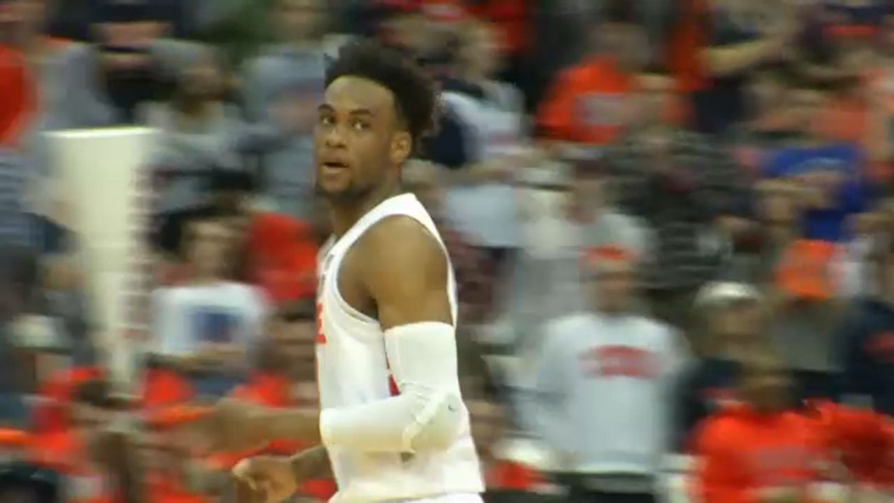 Oshae Works Out With Detroit