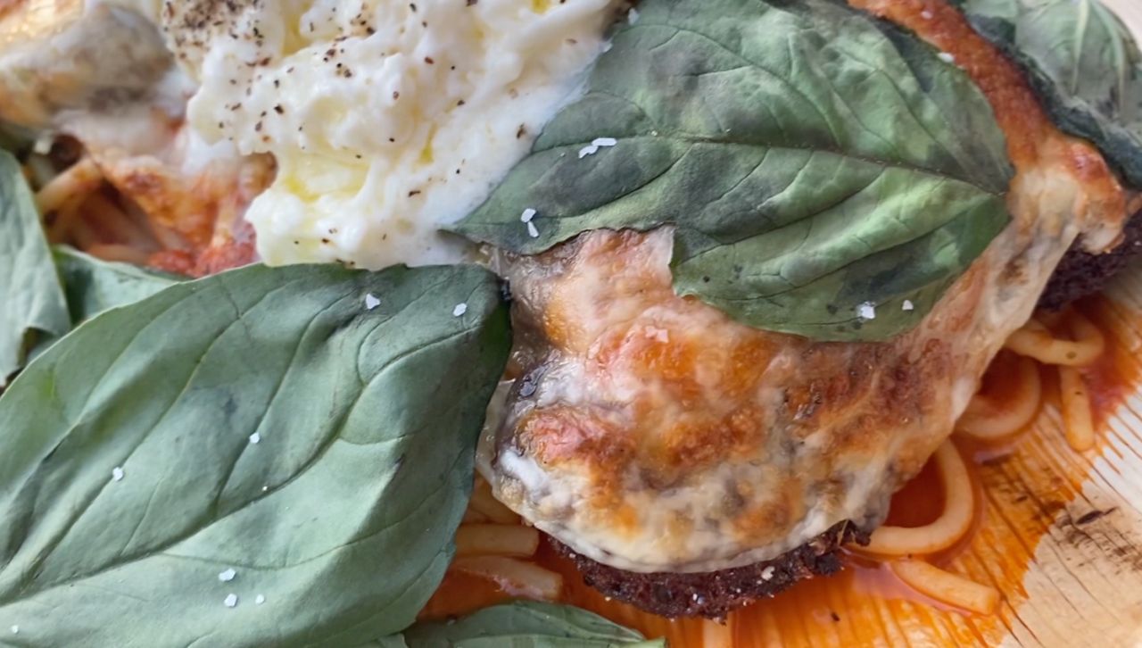 Parm to table: Chicken parm pop-up takes over local bar during pandemic
