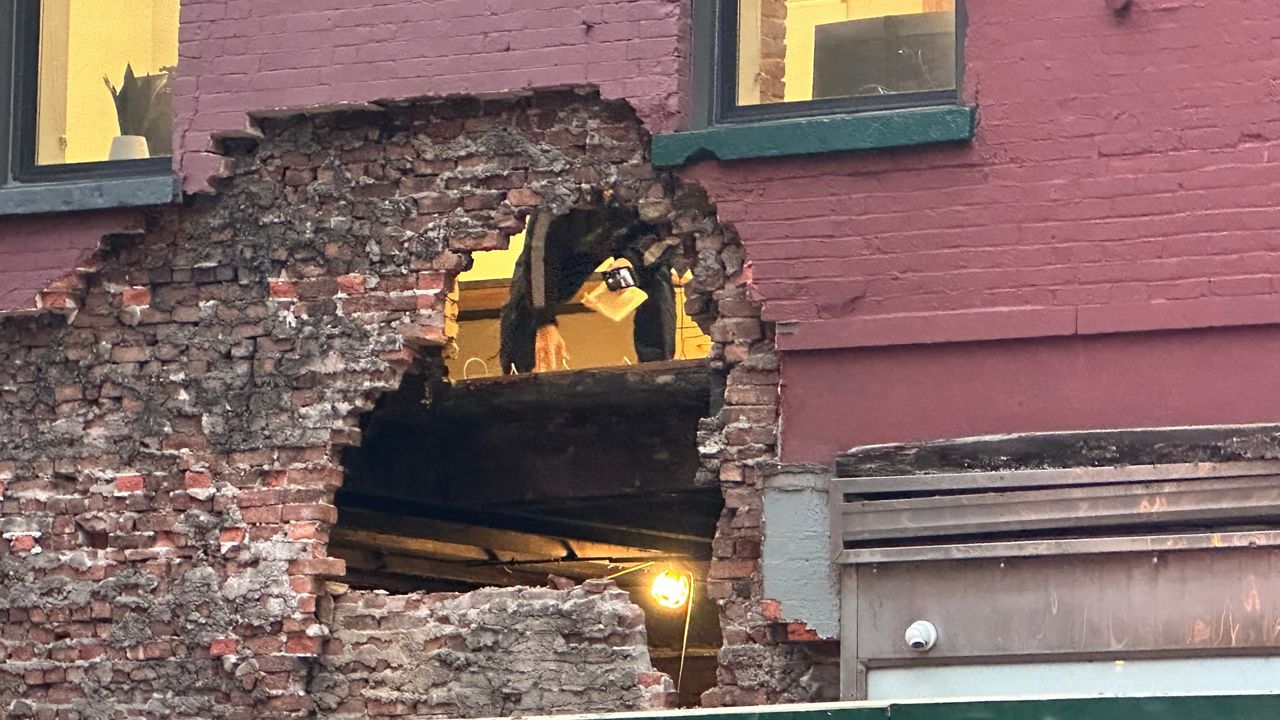 Partial wall collapse in SoHo impacts traffic, businesses