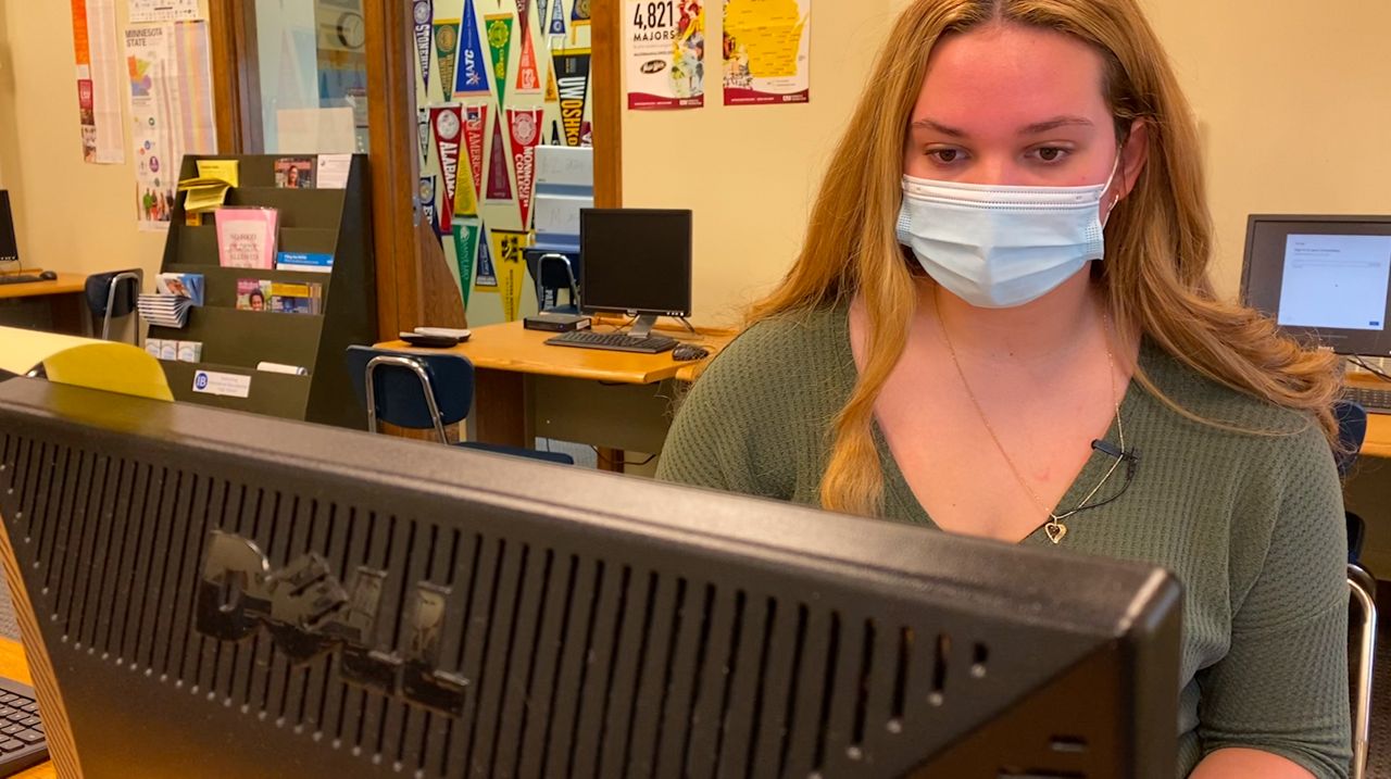 UW program helps high school students prep for college