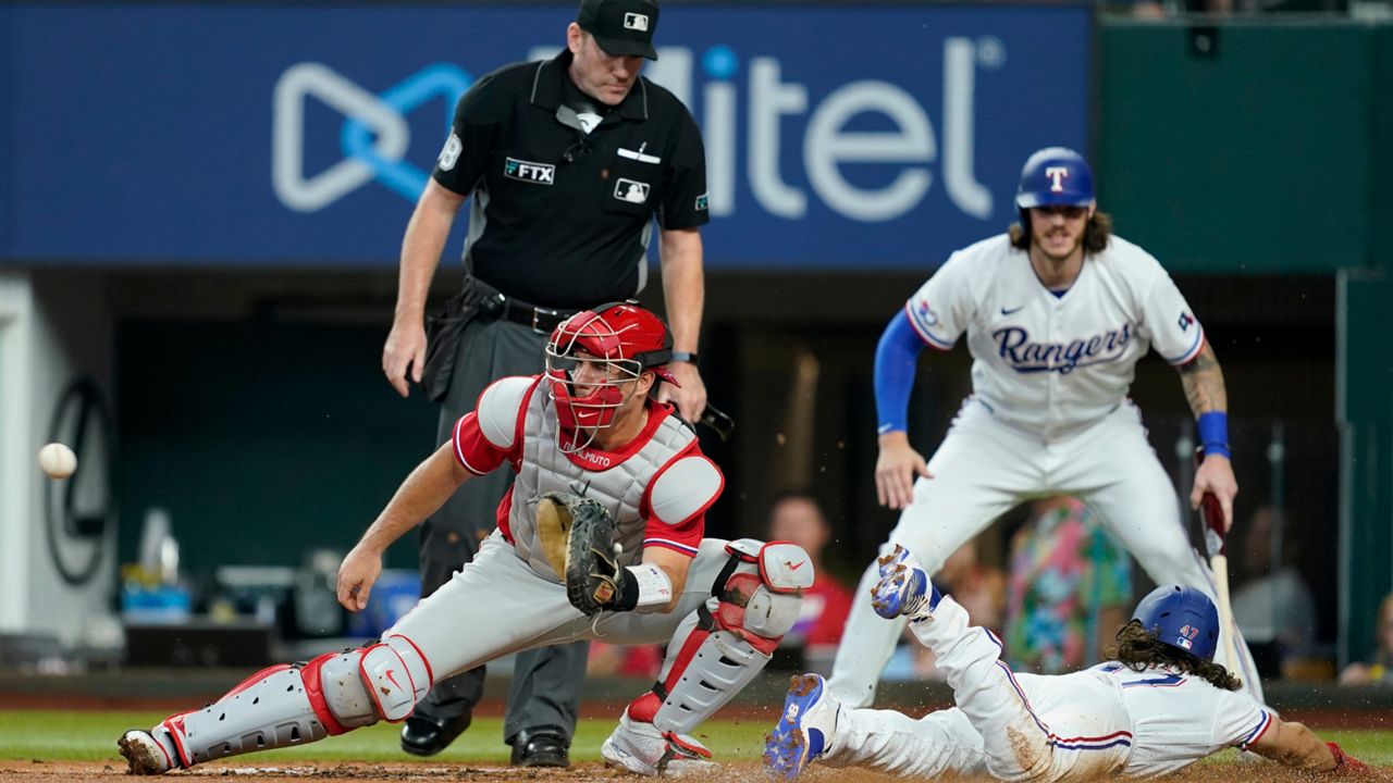 Rangers beat Phillies for 9th time in row with 4-2 victory
