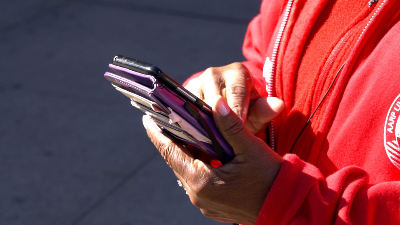  689 Now Central Florida s 3rd Area Code