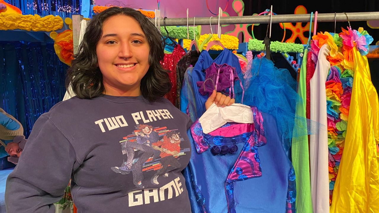 High School senior earns full-ride college scholarship