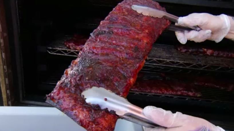 Pig Pit Serves Up Authentic Texas Style Bar-B-Q