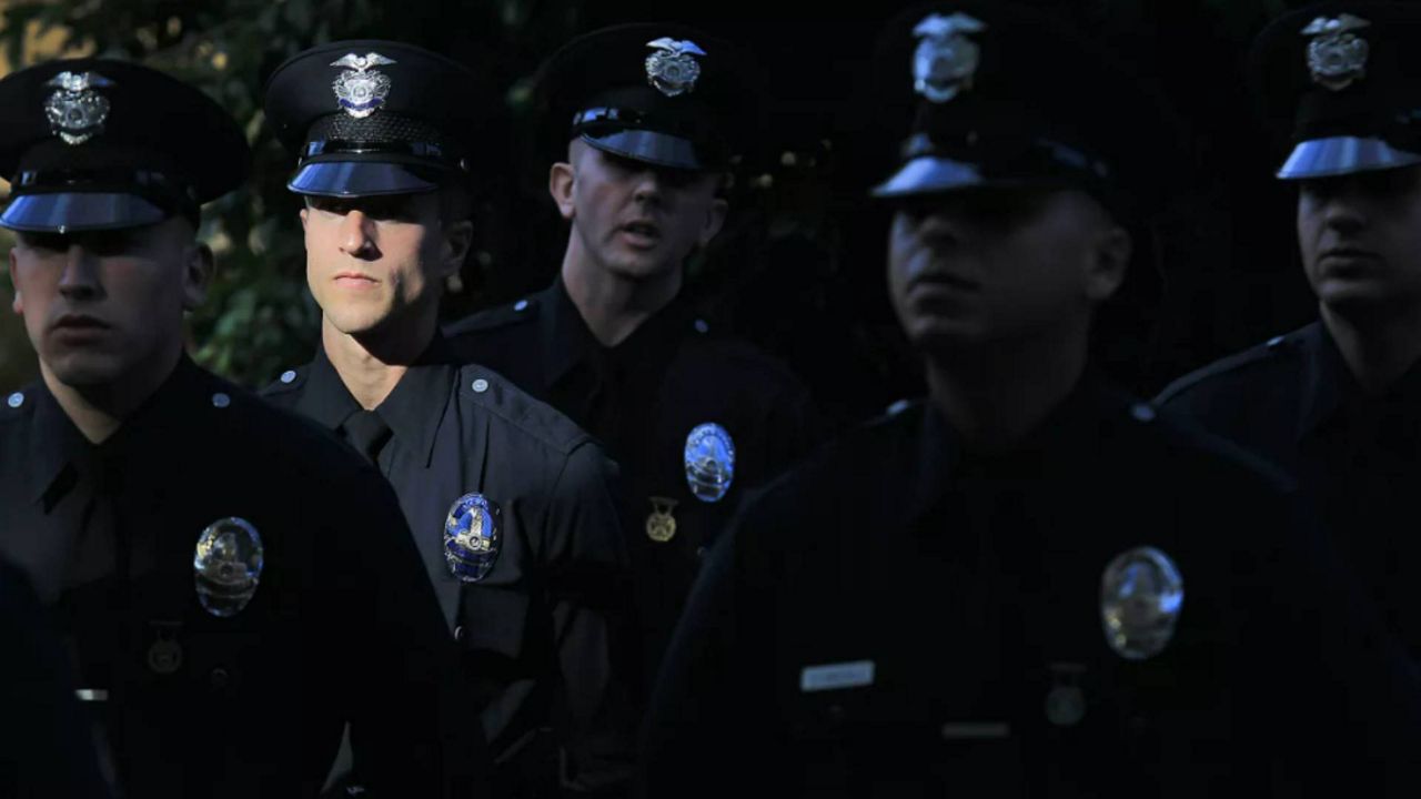 LAPD to rehire old officers as recruitment slows