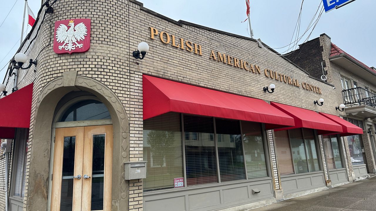 Pop-up restaurant revives Polish center