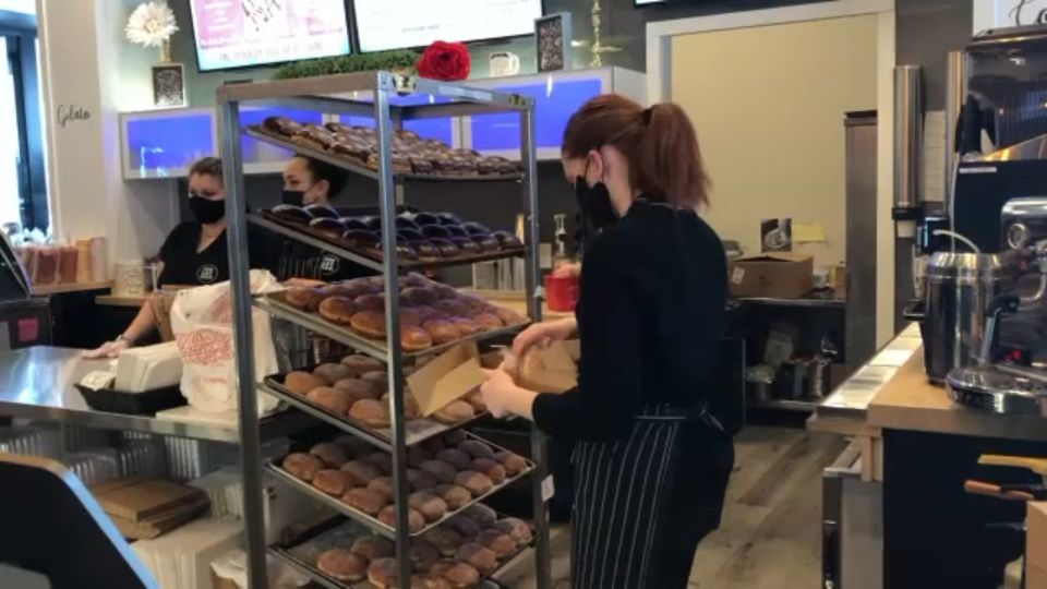 Chrusciki Bakery Celebrates Paczki Day 30,000 Treats Strong