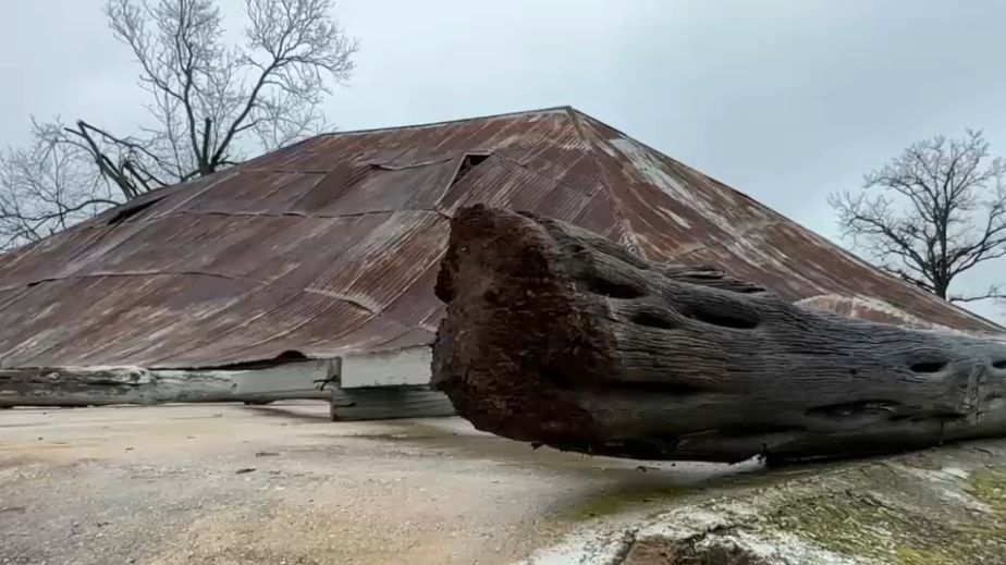 Poolville picks up the pieces after severe storm