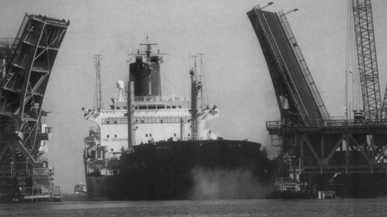 Remembering when a ship struck a Portland bridge
