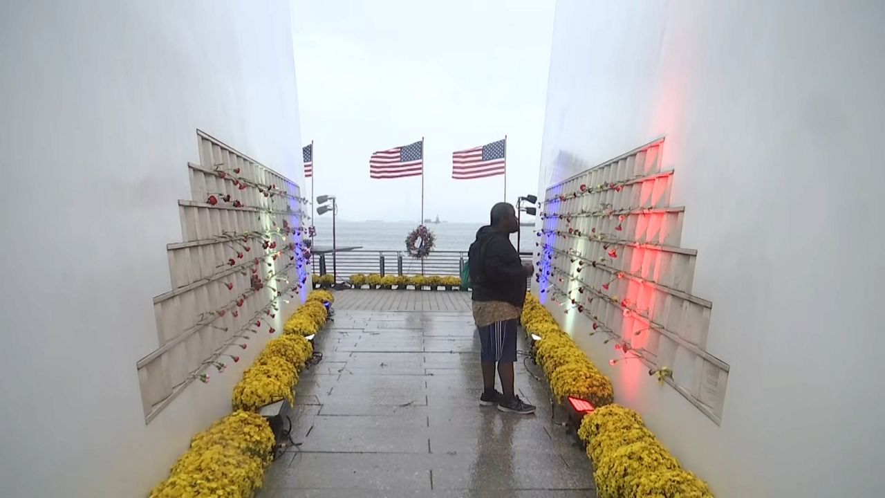 Staten Island residents honor Postcards Memorial