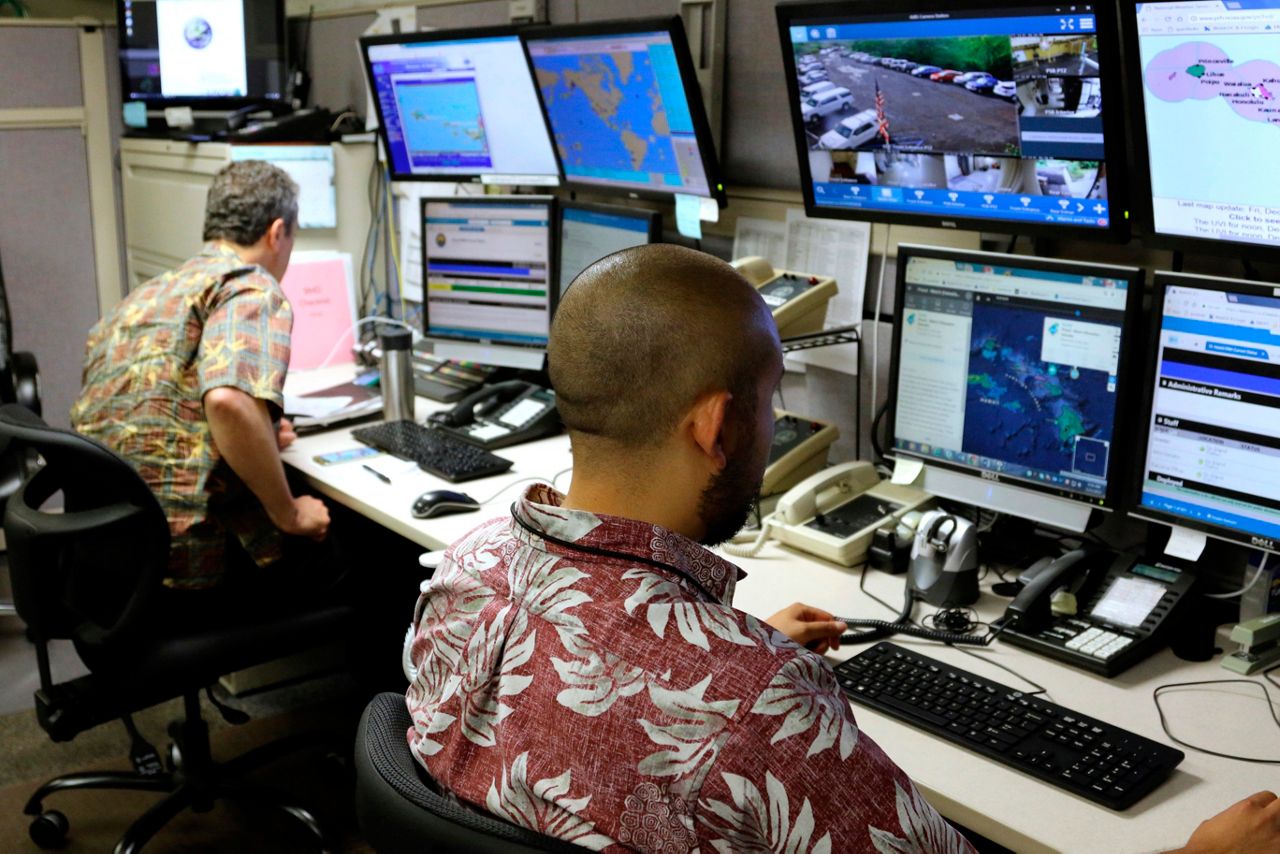 Botched Hawaii missile alert prompts advice on alert drills
