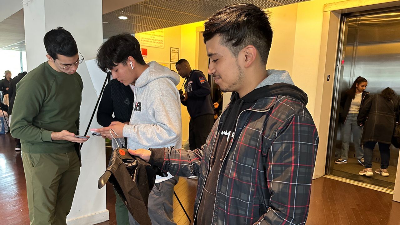 Giveaway provides prom clothing for students