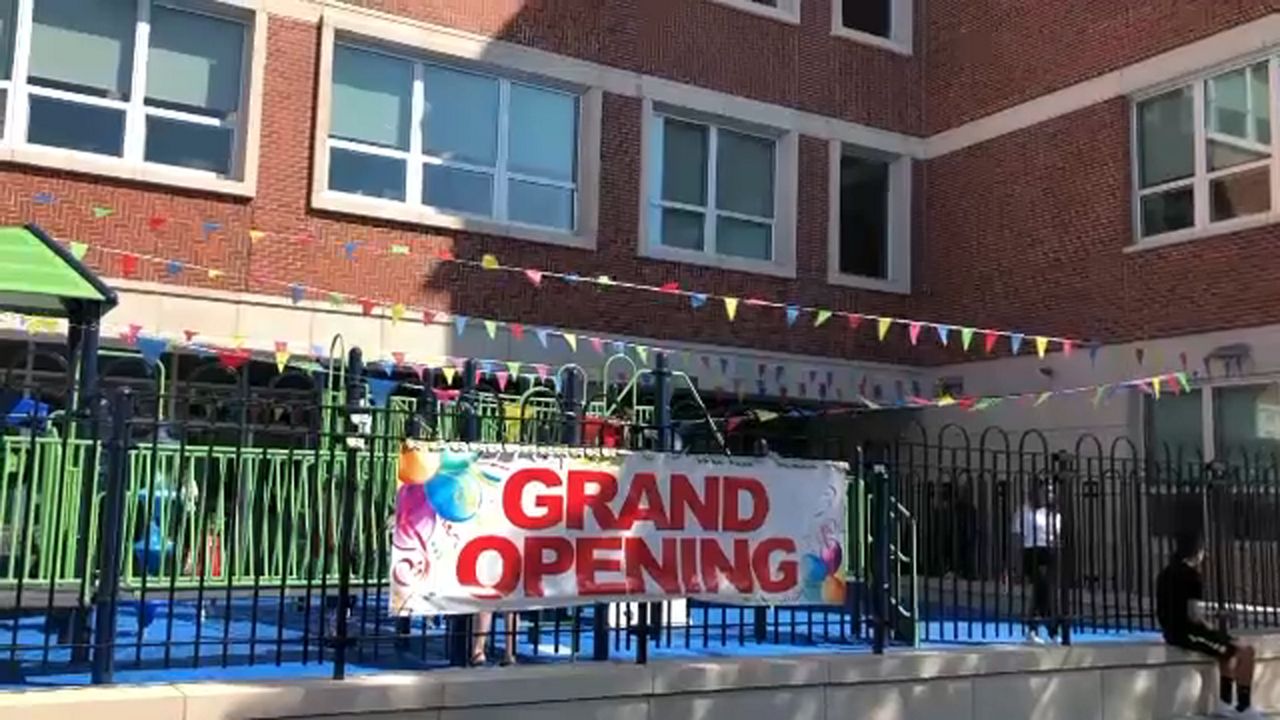 PS 398Q celebrates grand opening