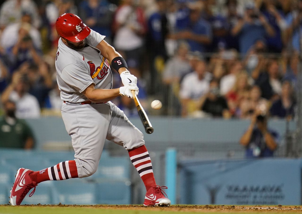 Pujols hits 700th home run, 4th player to reach mark