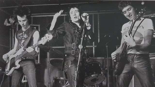 Rebel Rebel: SoHo Exhibit Documents Punk and Hip Hop's Cultural Footprint