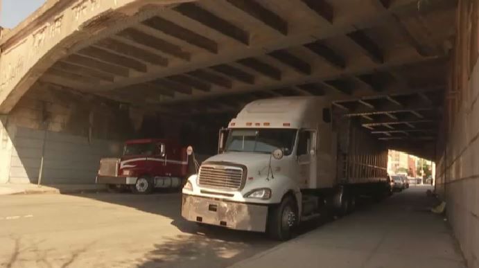 Queens Man Says Illegally Parked Tractor-Trailers Under LIRR Bridges ...