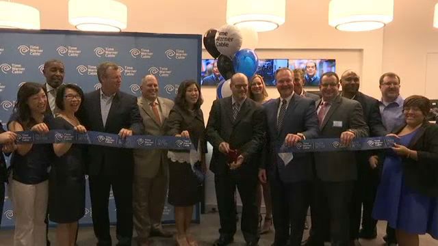 Time Warner Cable Opens New Store in Flushing