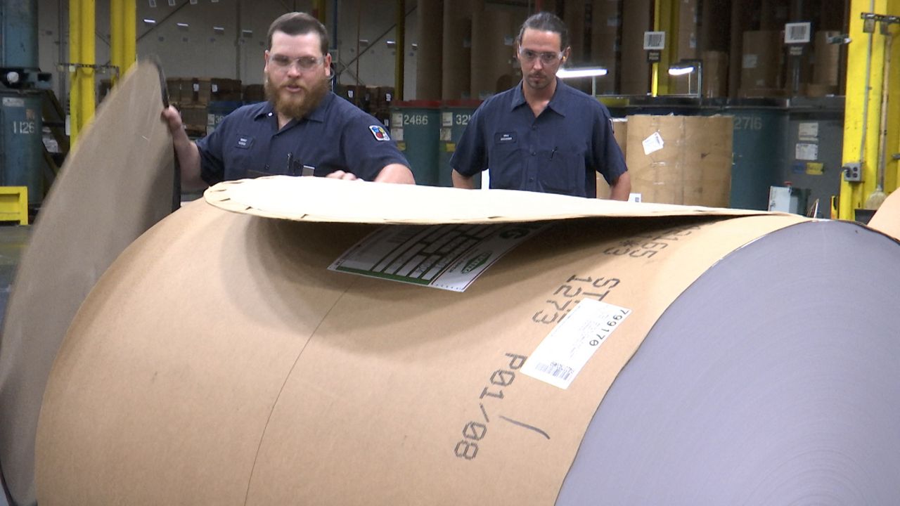 Now Hiring: Quad looks to hire 700+ people across Wisconsin