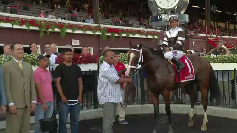 'Blind Ambition' takes the Quick Call Stakes