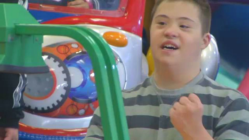 Chuck E. Cheese's celebrates kids with disabilities on Sensory Sundays