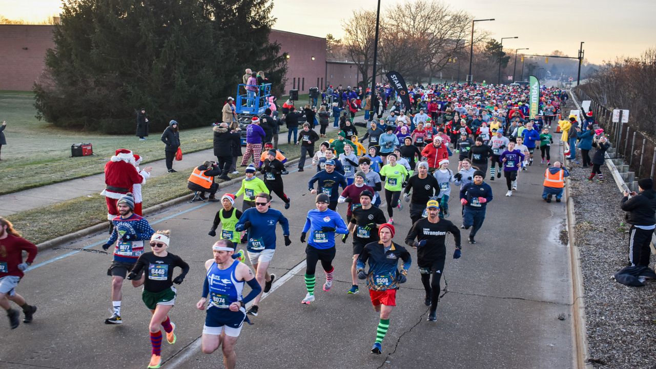 Akron-Canton Regional Foodbank’s 11th annual Selfless Elf 5k