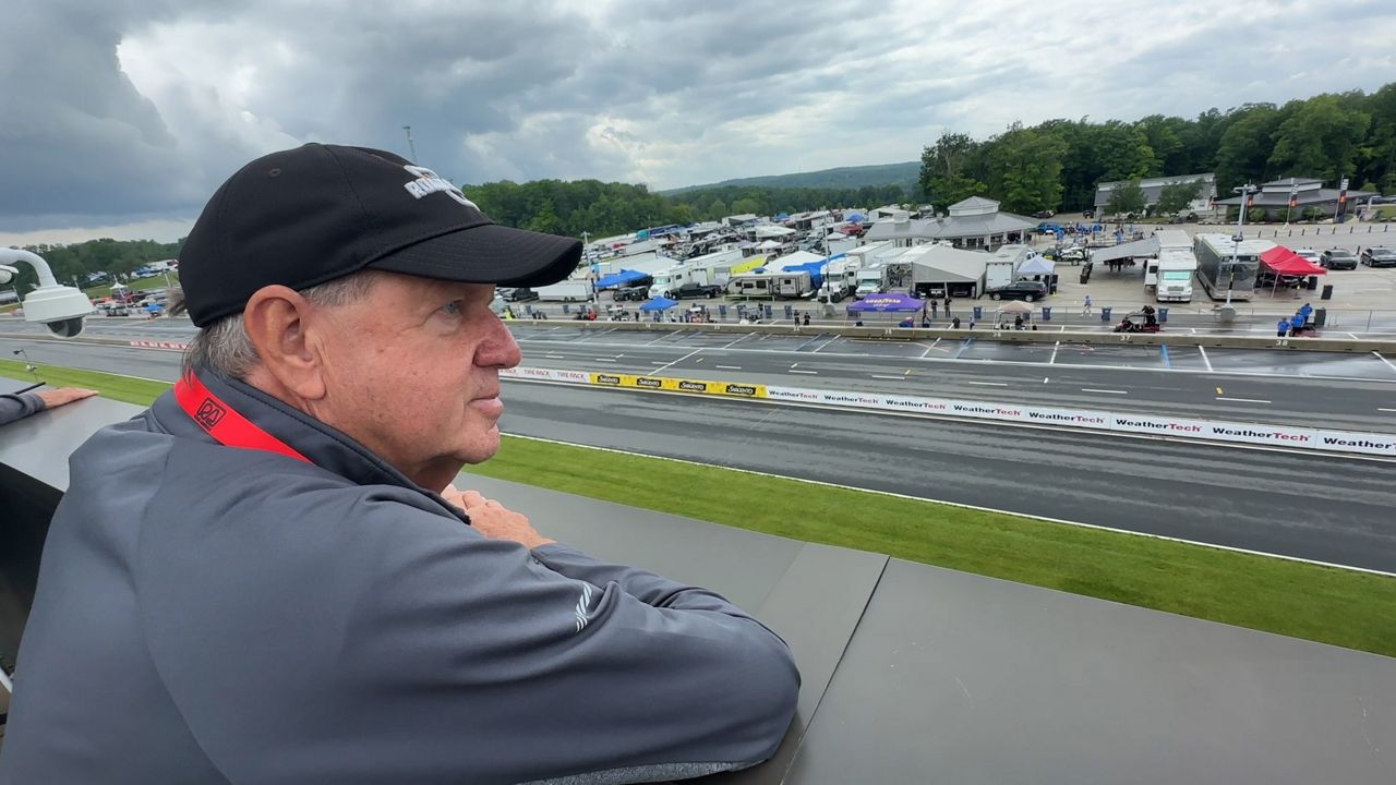 Elkhart racer celebrates 50th June Sprints race