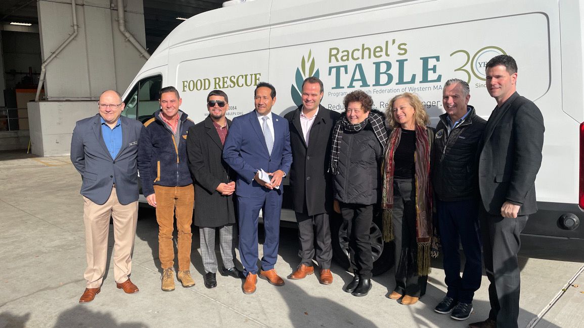 Rachel's Table unveils new refrigerator van