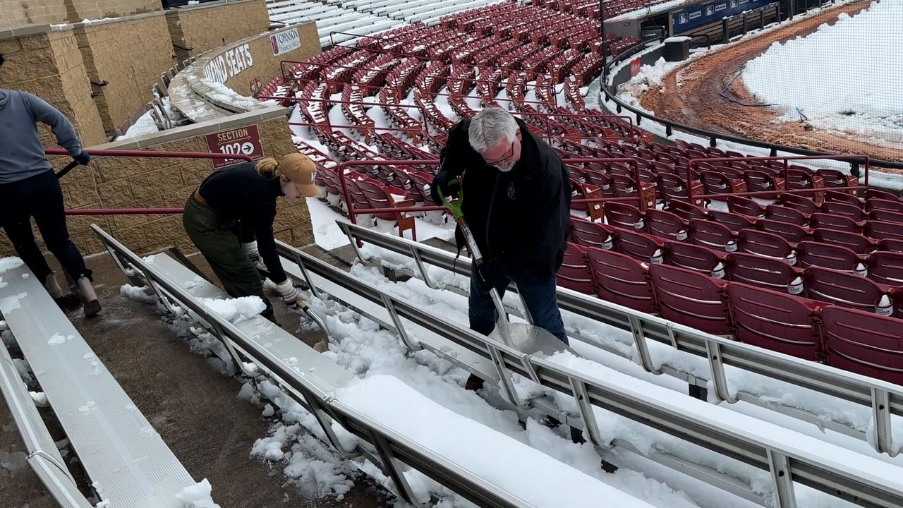 Timber Rattlers prep stadium for Opening Day