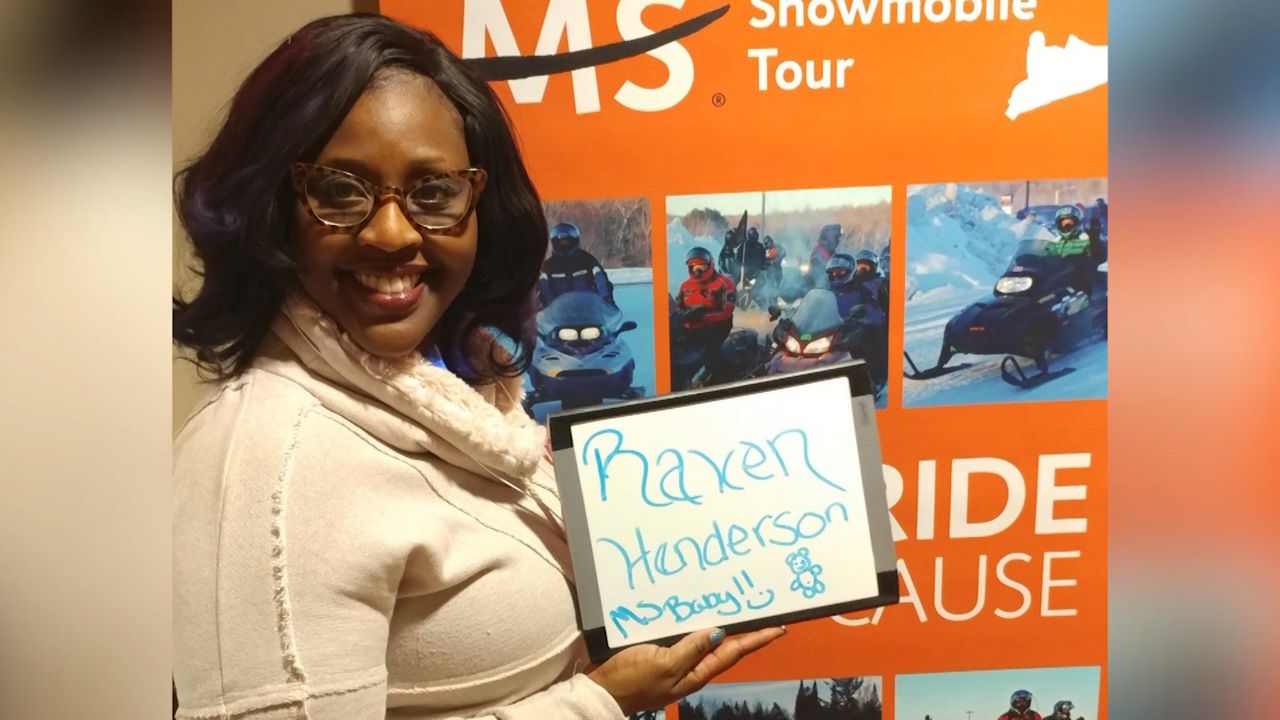 Milwaukee woman with multiple sclerosis spreads awareness