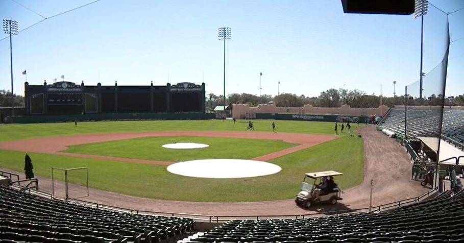 New venue, familiar faces as Rays report for Spring Training