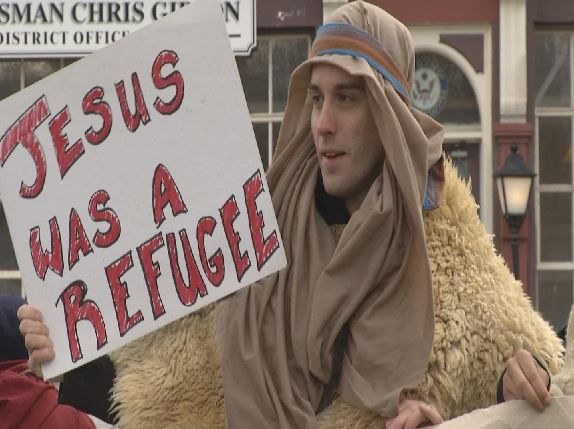 Protesters Link Syrian Refugees to Jesus, Mary and Joseph