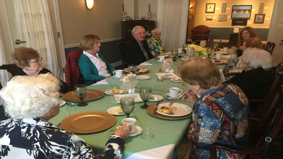 Class of 1943 meets for 75th high school reunion