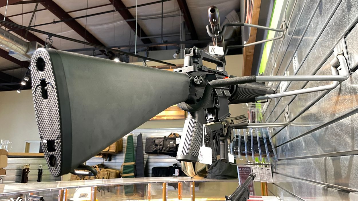 Florida House OKs measure lowering minimum gun buying age