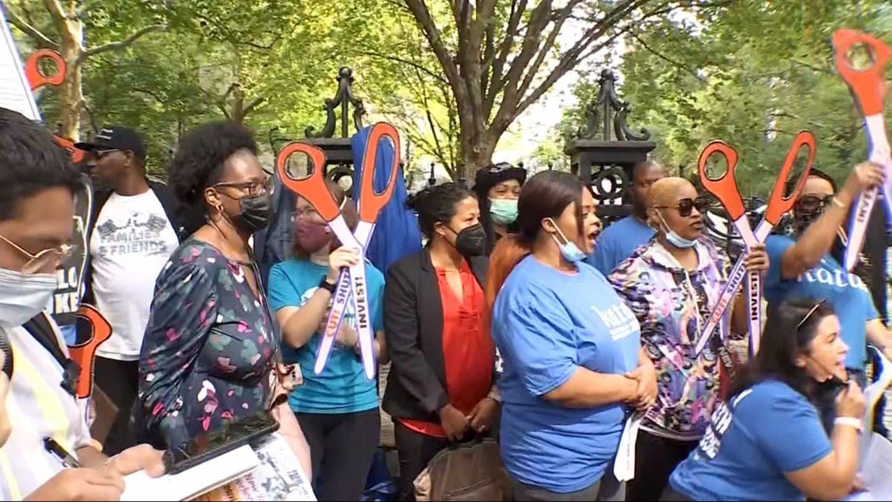 Prison reform advocates rally to close Rikers Island