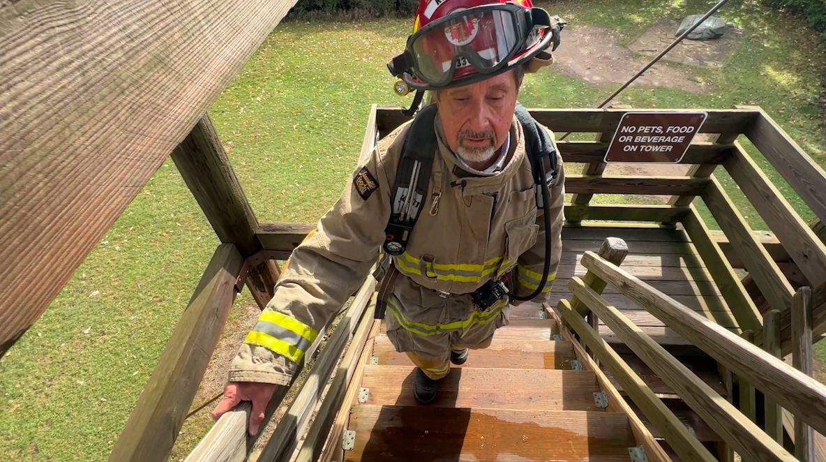 Retired firefighter climbs to honor those with lung cancer