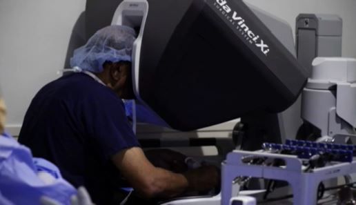 UR Robotic Kidney Transplant First In NE