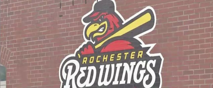 red wings arrive in Rochester