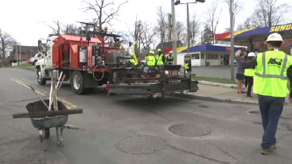 Rochester debuts new equipment to ease pothole pain