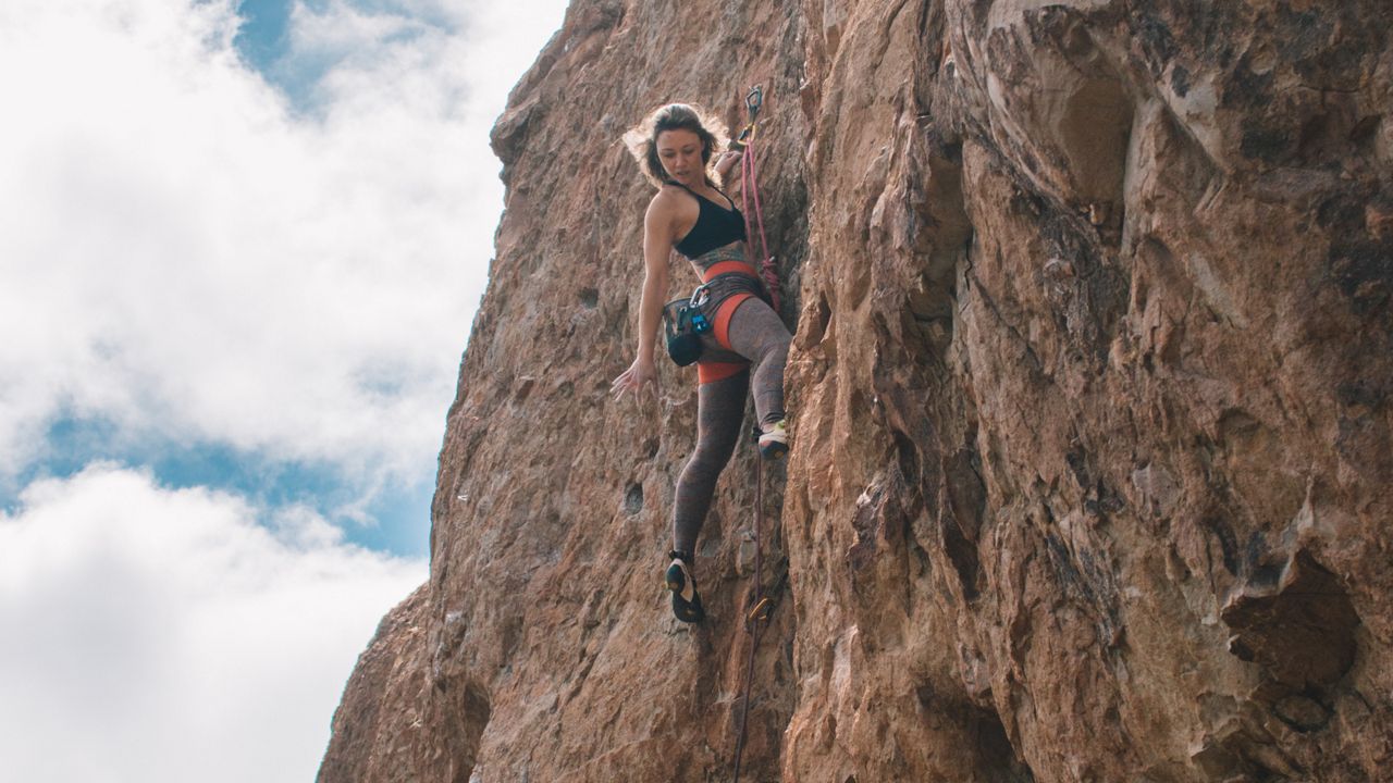 Rock Climbers Delight in LA's Outdoor Hot Spots