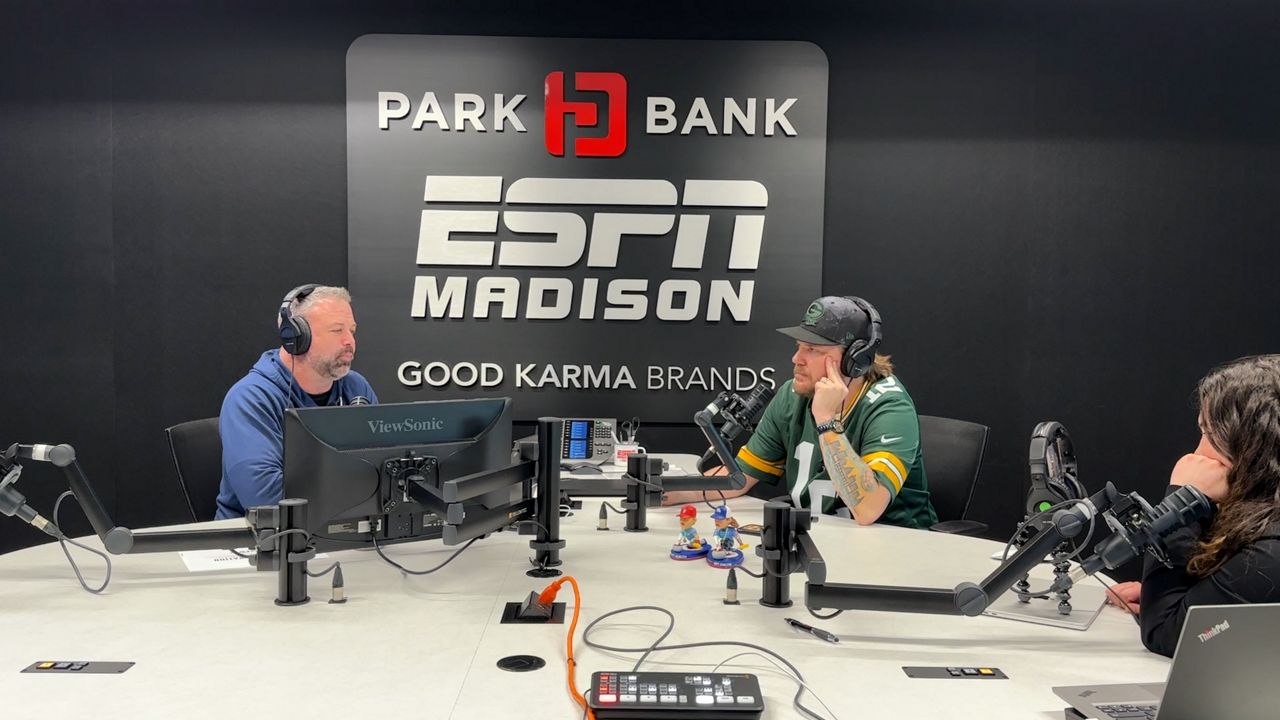 ESPN radio hosts react to Rodgers announcement