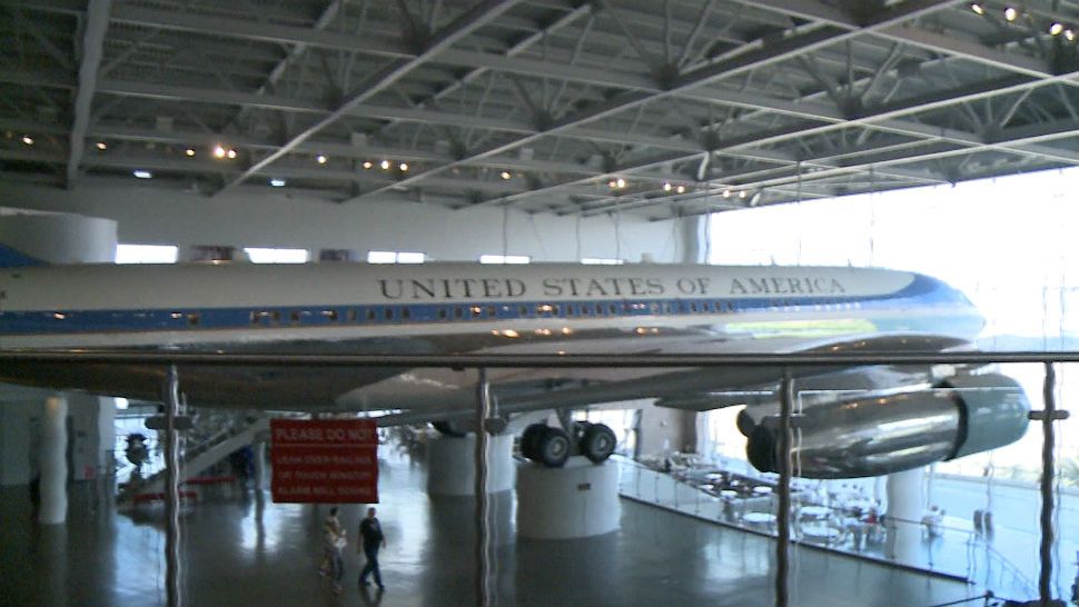 In Focus: Walking aboard Air Force One