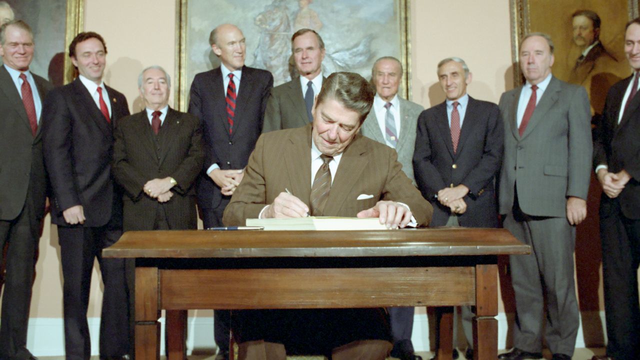 Evening Briefing in the Bluegrass